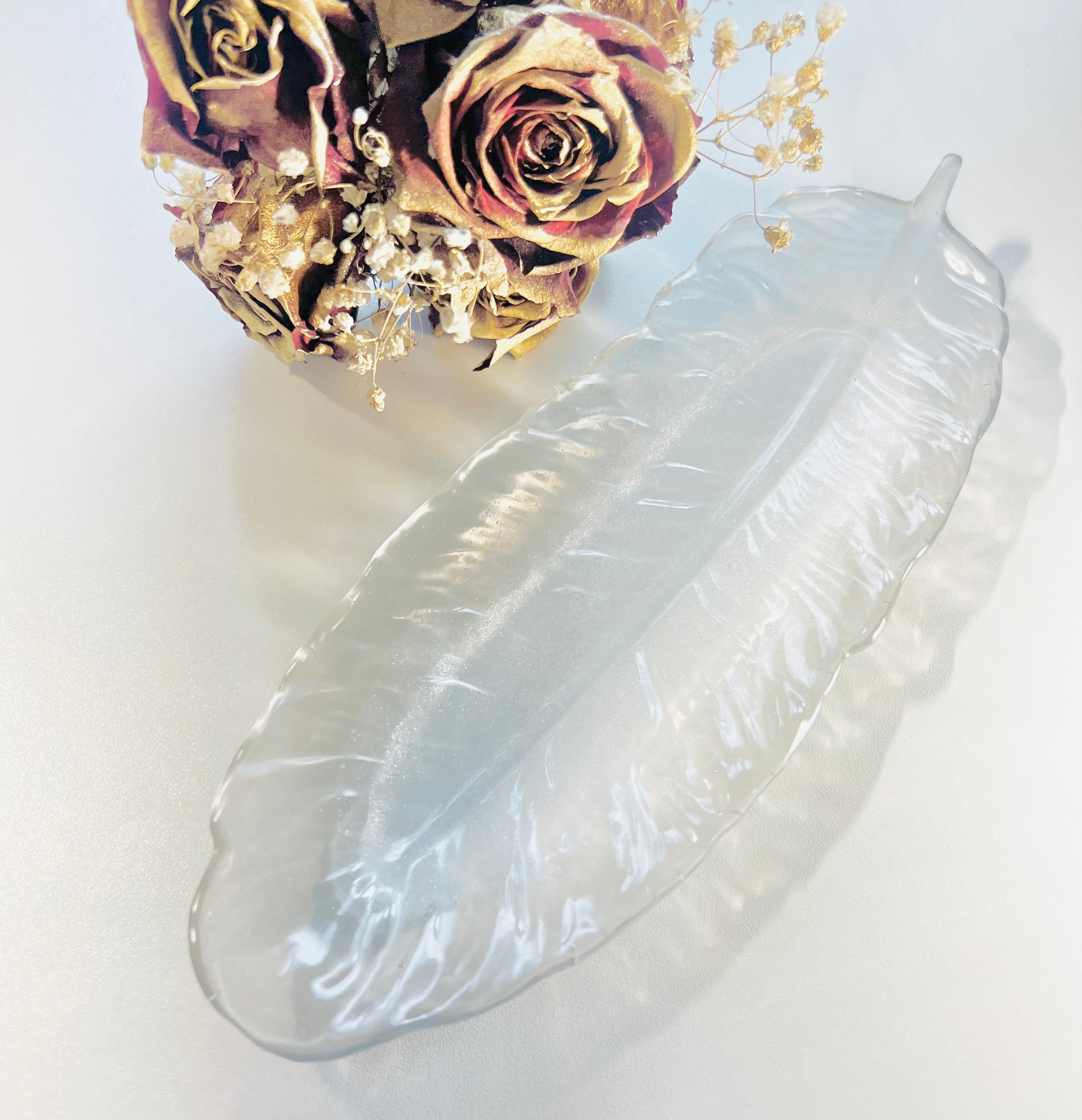 Aurora Feather Dish Collection – Made by Blanker